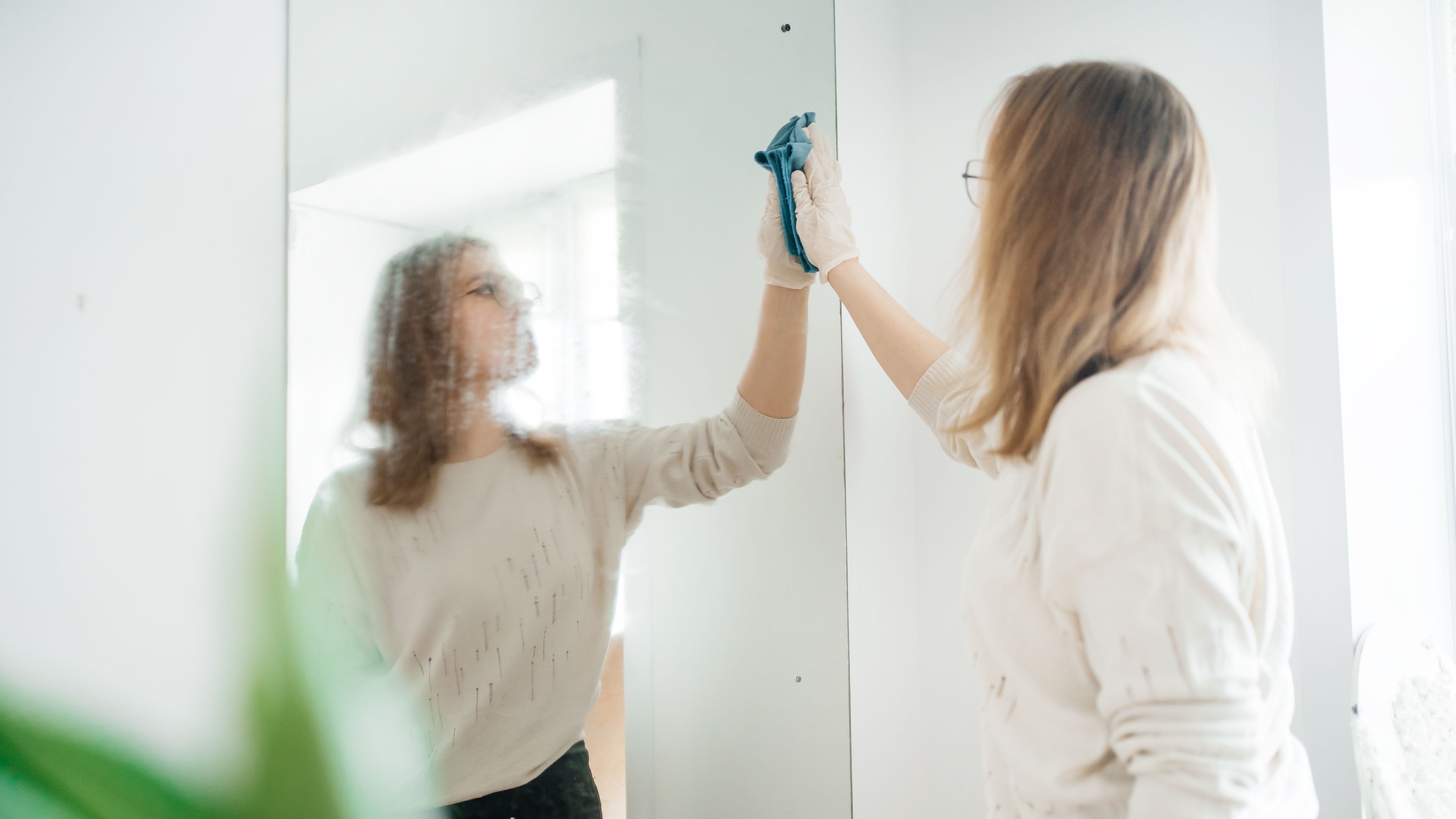 Save Big: Choose the Perfect Mirror for Your Aussie Home
